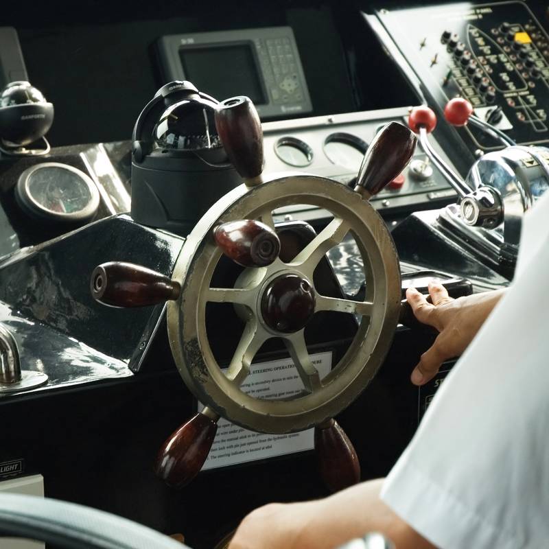 Professional Skipper Service In Vancouver, Canada - Ignition Marine